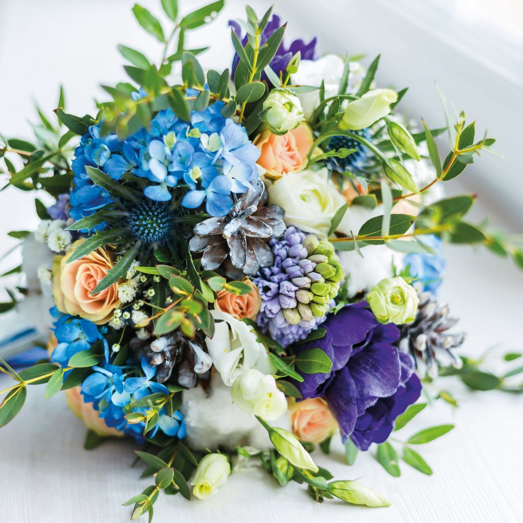 Poznámkový kalendář Květiny 2023, 30 × 30 cm (PGP-30979-V) | TSBOHEMIA.CZ